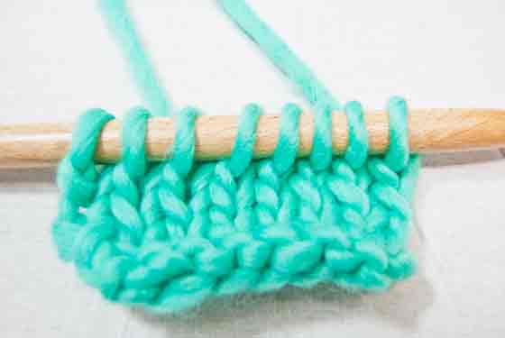 Cómo conseguir un efecto deshilachado en tus prendas WE ARE KNITTERS